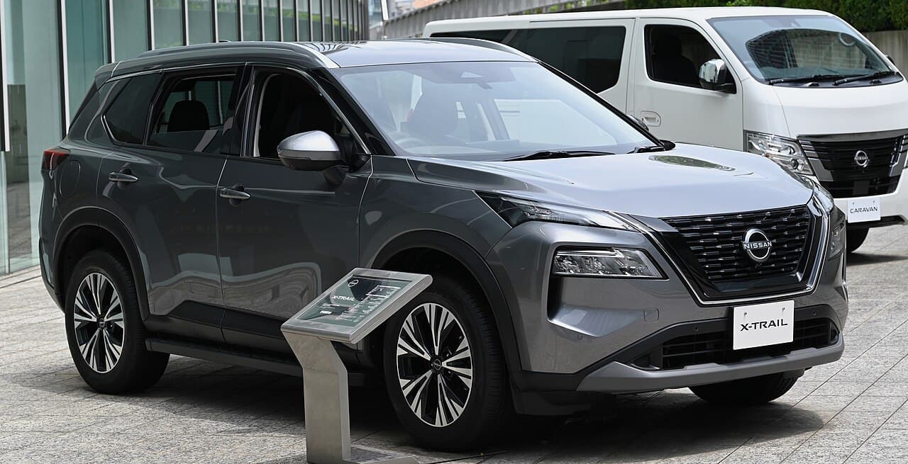 Toyota RAV4 Boot Space: 580L — Will It Fit? | BootSized